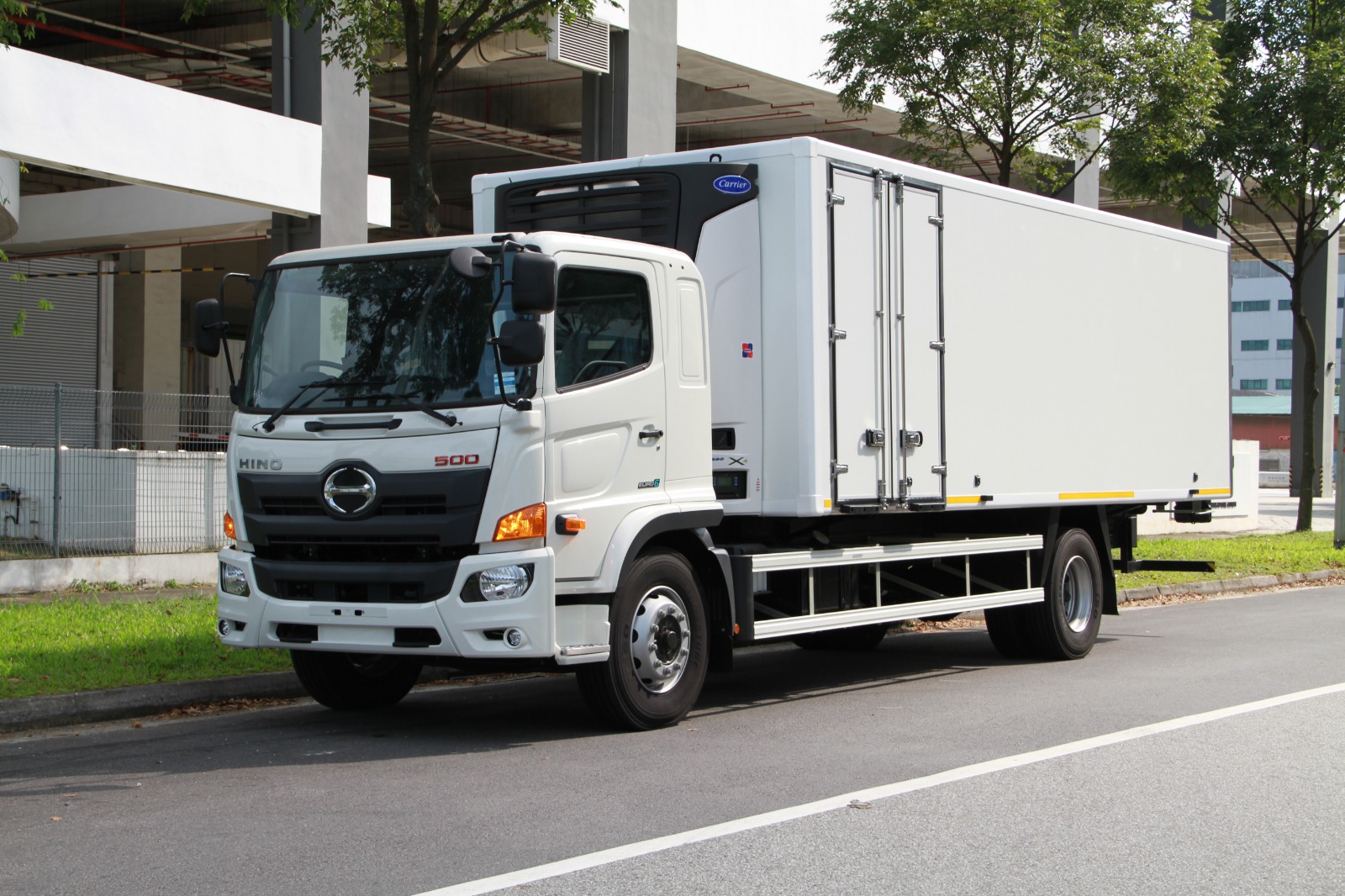 Unveiling the Cooling Powerhouse: What is a Refrigerated Truck? - Alpha ...